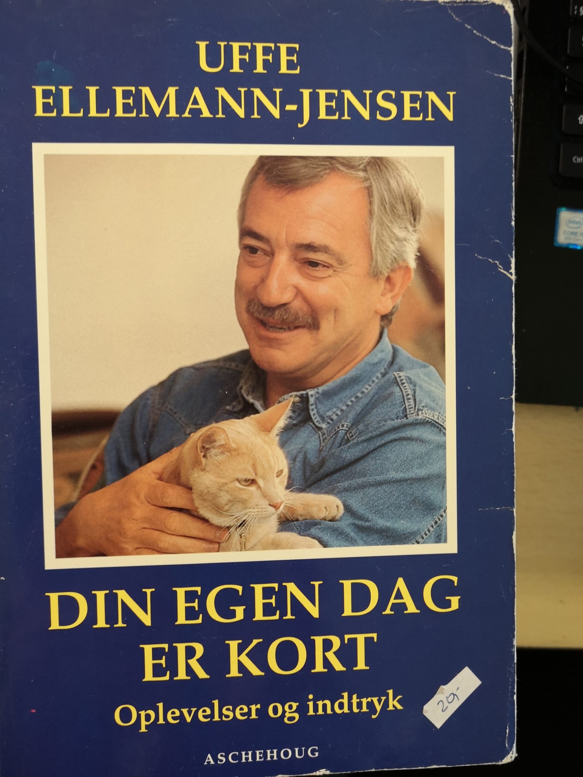Uffe Ellemann-Jensen. Din egen dag er kort - Hobby-loppeshoppen.dk